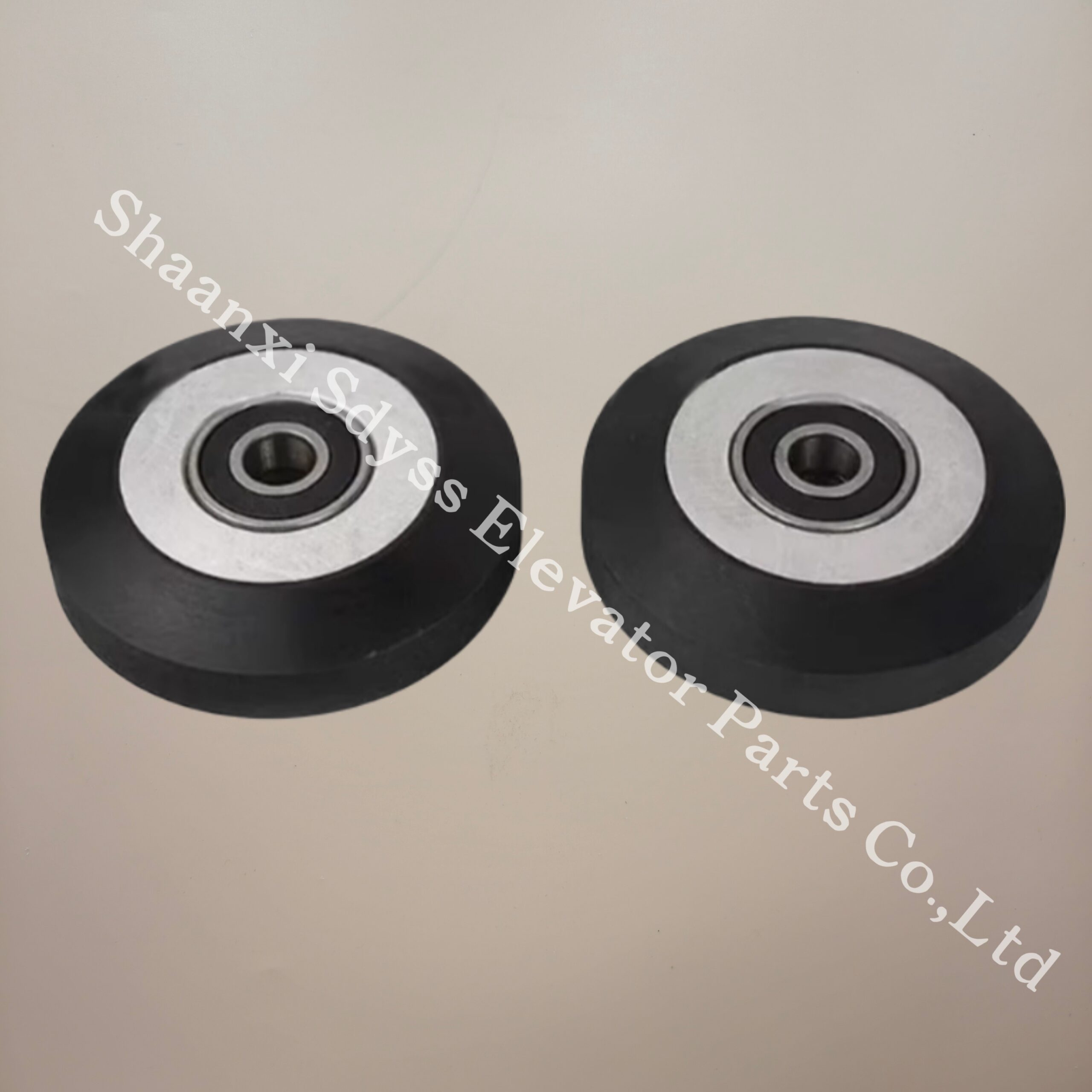 Elevator guide roller 82*24*6201 high speed ladder roller counterweight ...